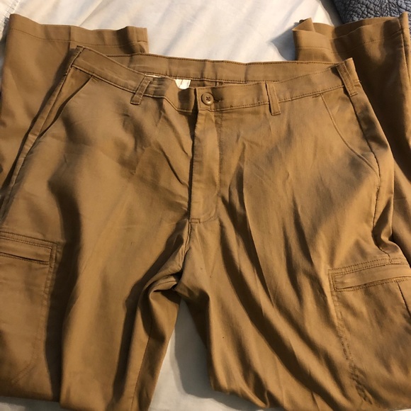 Pants | Nwot Mens Khaki Cargos | Poshmark